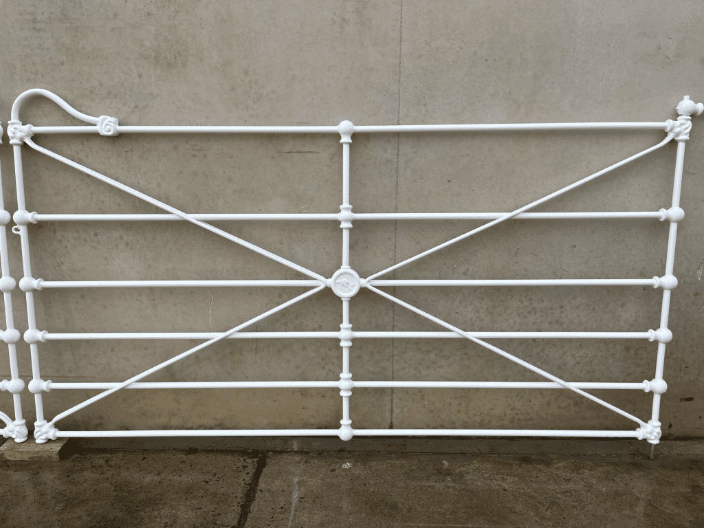 Kangaroo Sunshine Cast Iron Joint Gates – Big Red Heritage Wire & Gates ...