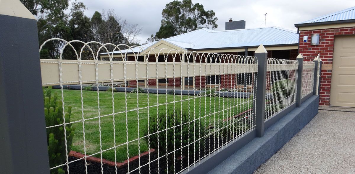 Big Red Heritage Wire & Gates – Australian Made Gates and Fencing